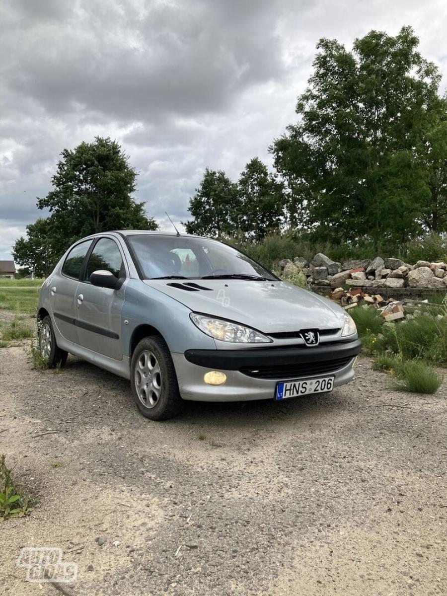Peugeot 206 2003 Kauņa, ar dzinēja tilpumu 1.40 L un nobraukumu 287 tūkst. km par 499 €, foto 1 vietnē AUTOMOTO.COM.LV