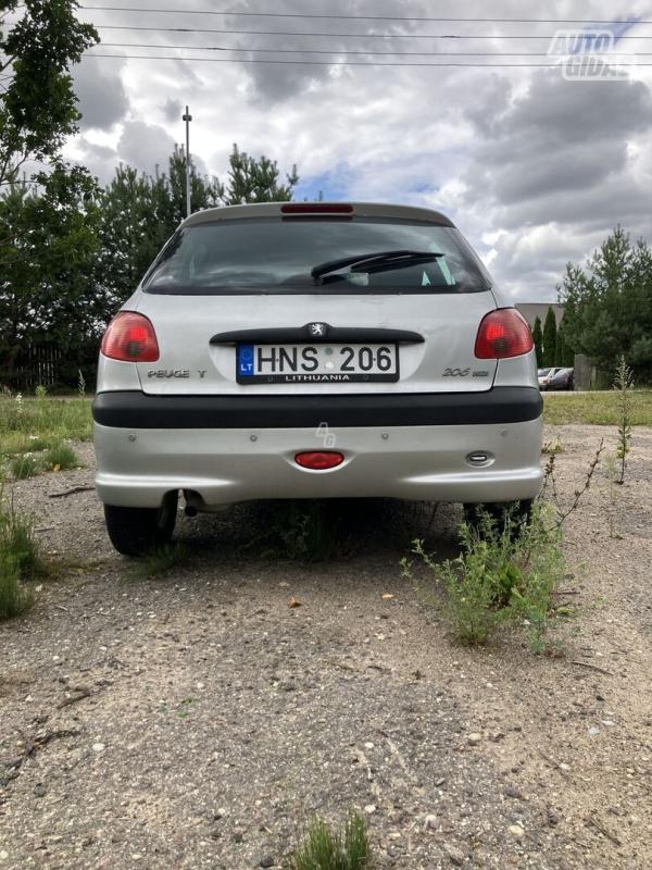 Peugeot 206 2003 Kauņa, ar dzinēja tilpumu 1.40 L un nobraukumu 287 tūkst. km par 499 €, foto 5 vietnē AUTOMOTO.COM.LV