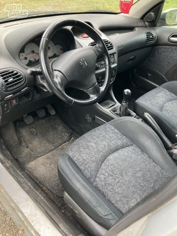 Peugeot 206 2003 Kauņa, ar dzinēja tilpumu 1.40 L un nobraukumu 287 tūkst. km par 499 €, foto 7 vietnē AUTOMOTO.COM.LV