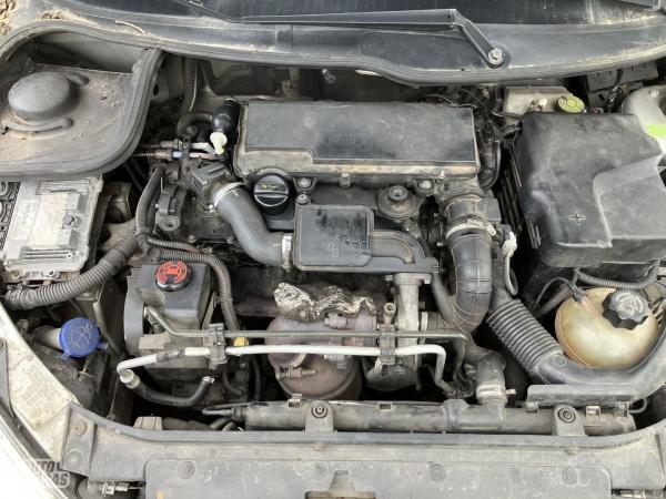 Peugeot 206 2003 Kauņa, ar dzinēja tilpumu 1.40 L un nobraukumu 287 tūkst. km par 499 €, foto 10 vietnē AUTOMOTO.COM.LV