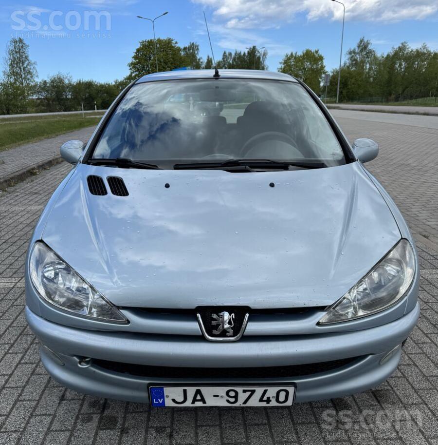 Peugeot 206 2004 in Ventspils, with an engine capacity of 1.40 L and mileage of 250 thousand km for 890 €, photo 1 on AUTOMOTO.COM.LV