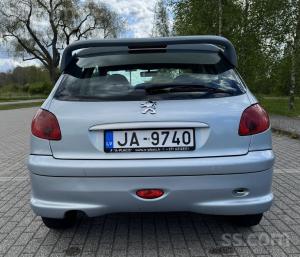 Peugeot 206 2004 in Ventspils, with an engine capacity of 1.40 L and mileage of 250 thousand km for 890 €, photo 5 on AUTOMOTO.COM.LV