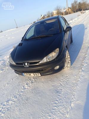 Peugeot 206 2004 Jurbarkas, ar dzinēja tilpumu 2.00 L un nobraukumu 313 tūkst. km par 900 €, foto 4 vietnē AUTOMOTO.COM.LV