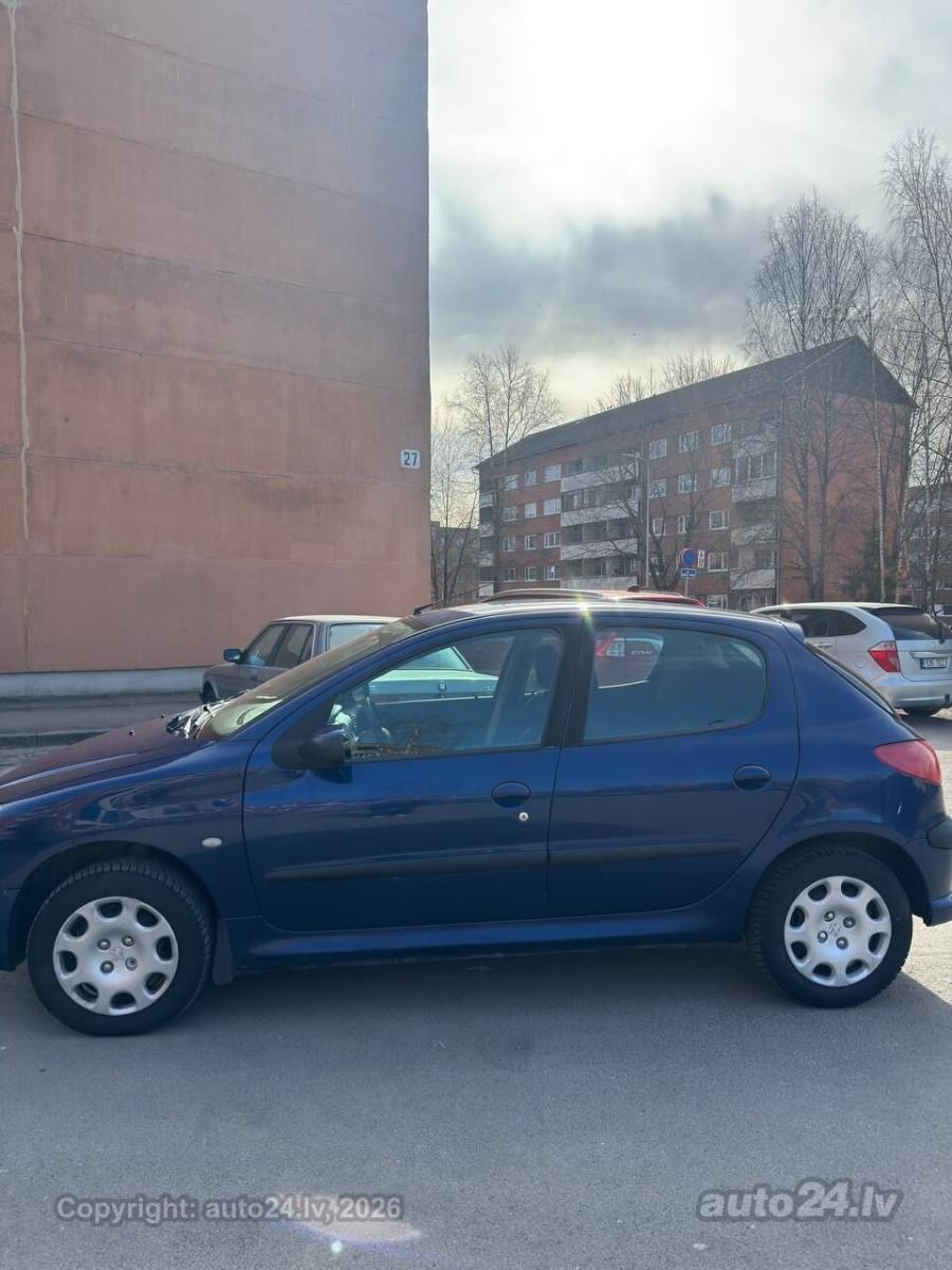 Peugeot 206 2004 Tallina, ar dzinēja tilpumu 1.40 L un nobraukumu 141 tūkst. km par 1250 €, foto 6 vietnē AUTOMOTO.COM.LV