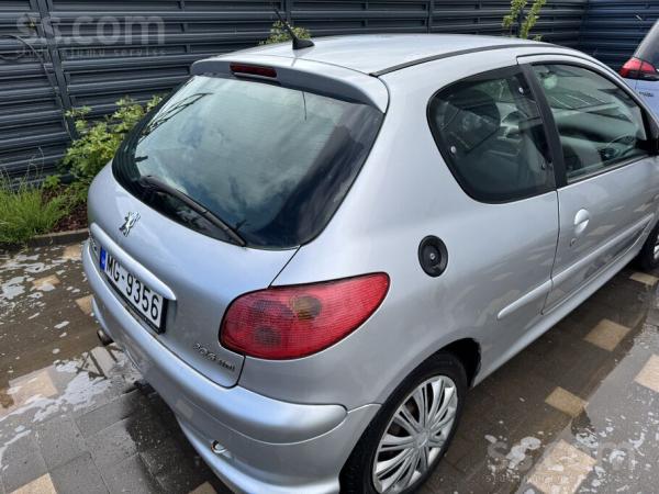 Peugeot 206 2005 Daugavpils, ar dzinēja tilpumu 1.60 L un nobraukumu 342 tūkst. km par 450 €, foto 2 vietnē AUTOMOTO.COM.LV