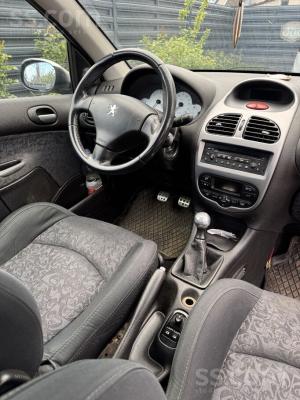 Peugeot 206 2005 Daugavpils, ar dzinēja tilpumu 1.60 L un nobraukumu 342 tūkst. km par 450 €, foto 7 vietnē AUTOMOTO.COM.LV