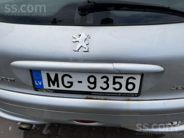 Peugeot 206 2005 Daugavpils, ar dzinēja tilpumu 1.60 L un nobraukumu 342 tūkst. km par 450 €, foto 8 vietnē AUTOMOTO.COM.LV