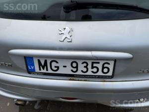 Peugeot 206 2005 Daugavpils, ar dzinēja tilpumu 1.60 L un nobraukumu 342 tūkst. km par 450 €, foto 8 vietnē AUTOMOTO.COM.LV
