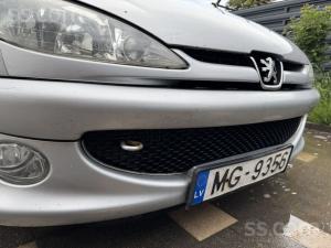 Peugeot 206 2005 Daugavpils, ar dzinēja tilpumu 1.60 L un nobraukumu 342 tūkst. km par 450 €, foto 9 vietnē AUTOMOTO.COM.LV