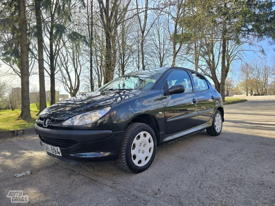 Peugeot 206 2005 Radviliškis, ar dzinēja tilpumu 1.40 L un nobraukumu 288 tūkst. km par 995 €, foto 6 vietnē AUTOMOTO.COM.LV