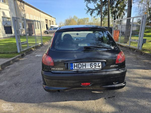 Peugeot 206 2005 Radviliškis, ar dzinēja tilpumu 1.40 L un nobraukumu 288 tūkst. km par 995 €, foto 10 vietnē AUTOMOTO.COM.LV