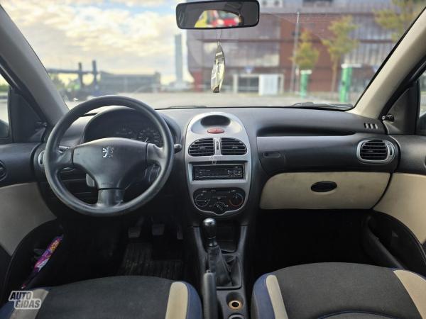 Peugeot 206 2005 Klaipėda, ar dzinēja tilpumu 1.40 L un nobraukumu 156 tūkst. km par 1400 €, foto 9 vietnē AUTOMOTO.COM.LV