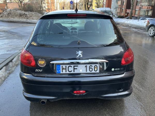 Peugeot 206 2007 Viļņa, ar dzinēja tilpumu 1.40 L un nobraukumu 112 tūkst. km par 850 €, foto 4 vietnē AUTOMOTO.COM.LV