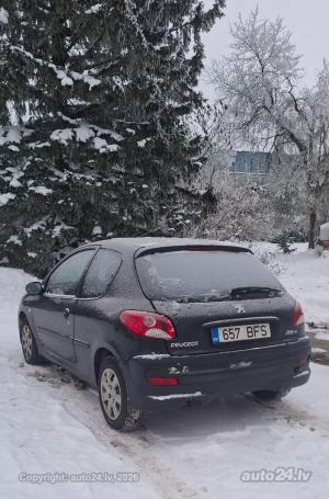 Peugeot 206 2010 Tallina, ar dzinēja tilpumu 1.10 L un nobraukumu 123 tūkst. km par 1300 €, foto 2 vietnē AUTOMOTO.COM.LV