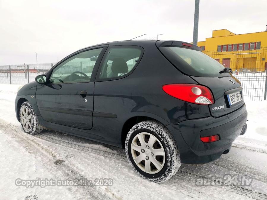 Peugeot 206 2010 in Tartu, with an engine capacity of 1.10 L and mileage of 120 thousand km for 1290 €, photo 4 on AUTOMOTO.COM.LV