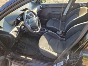 Peugeot 206 2010 Viļņa, ar dzinēja tilpumu 1.40 L un nobraukumu 120 tūkst. km par 350 €, foto 11 vietnē AUTOMOTO.COM.LV