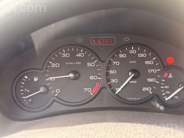Peugeot 206 2001 Rīga vietnē Oranžs Peugeot 206 2001 Rīga, ar dzinēja tilpumu 1.40 L un nobraukumu 164 tūkst. km par 950 €, foto 10 vietnē AUTOMOTO.COM.LV