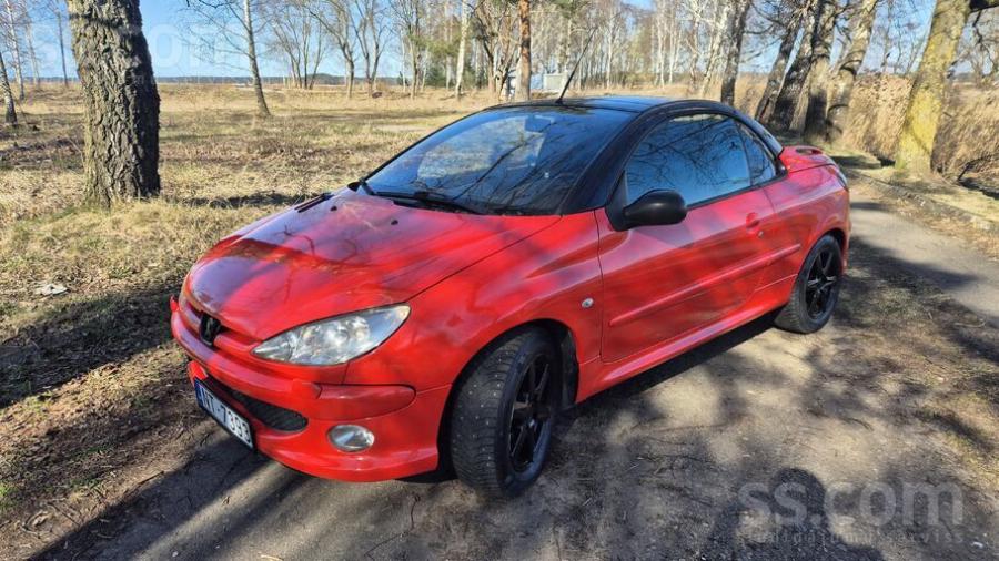 Red Peugeot 206 2005 in Riga, with an engine capacity of 1.60 L and mileage of 159 thousand km for 2400 €, photo 3 on AUTOMOTO.COM.LV