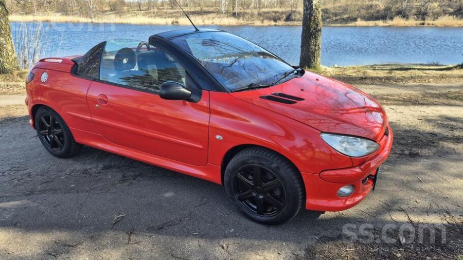 Red Peugeot 206 2005 in Riga, with an engine capacity of 1.60 L and mileage of 159 thousand km for 2400 €, photo 6 on AUTOMOTO.COM.LV