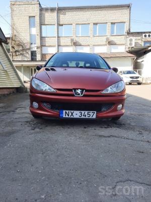 Sarkans Peugeot 206 2007 Rīga, ar dzinēja tilpumu 1.40 L un nobraukumu 214 tūkst. km par 1005 €, foto  vietnē AUTOMOTO.COM.LV
