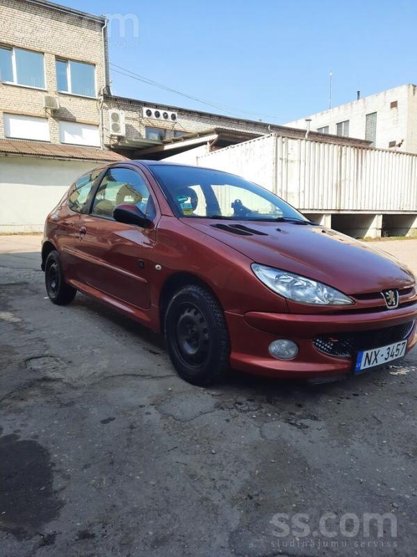 Sarkans Peugeot 206 2007 Rīga, ar dzinēja tilpumu 1.40 L un nobraukumu 214 tūkst. km par 1005 €, foto 2 vietnē AUTOMOTO.COM.LV