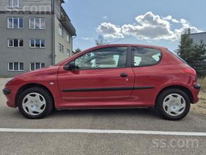 Красный Пежо 206 2001 в Рига, объемом двигателя 1.10 л и пробегом 49 тыс. км за 1650 €, фото 7 на AUTOMOTO.COM.LV