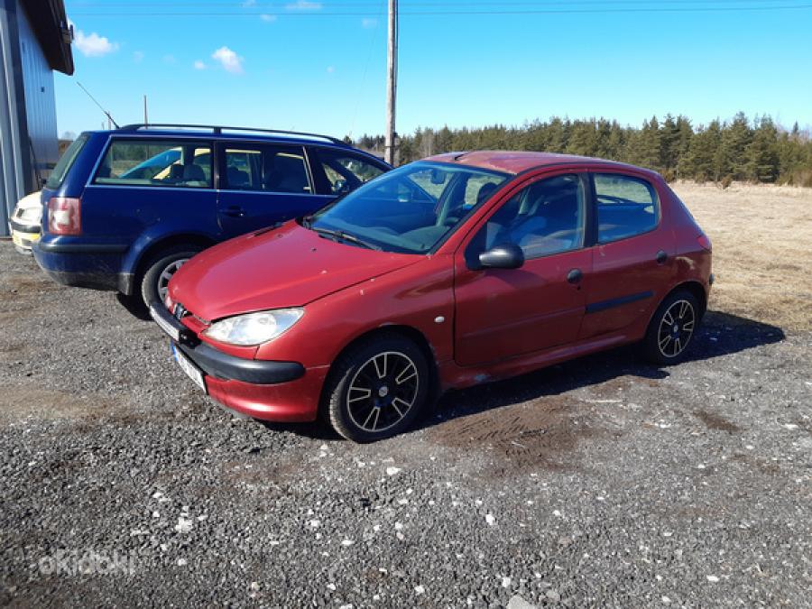 Sarkans Peugeot 206 2002 Veru, ar dzinēja tilpumu 44.00 L un nobraukumu 128 tūkst. km par 1800 €, foto 3 vietnē AUTOMOTO.COM.LV