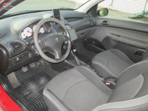 Red Peugeot 206 2008 in Kelme, with an engine capacity of 1.40 L and mileage of 190 thousand km for 1850 €, photo 8 on AUTOMOTO.COM.LV