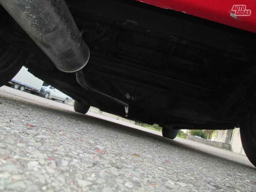 Red Peugeot 206 2008 in Kelme, with an engine capacity of 1.40 L and mileage of 190 thousand km for 1850 €, photo 17 on AUTOMOTO.COM.LV