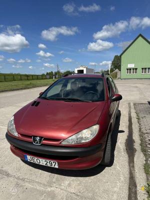 Sarkans Peugeot 206 2004 Rokiškis, ar dzinēja tilpumu 1.40 L un nobraukumu 271 tūkst. km par 300 €, foto 4 vietnē AUTOMOTO.COM.LV