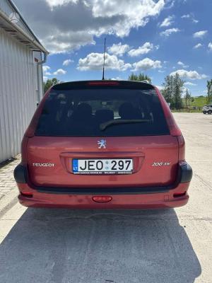 Sarkans Peugeot 206 2004 Rokiškis, ar dzinēja tilpumu 1.40 L un nobraukumu 271 tūkst. km par 300 €, foto 7 vietnē AUTOMOTO.COM.LV