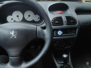 Sarkans Peugeot 206 2004 Rokiškis, ar dzinēja tilpumu 1.40 L un nobraukumu 271 tūkst. km par 300 €, foto 12 vietnē AUTOMOTO.COM.LV