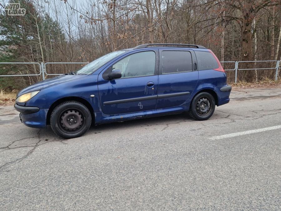 Peugeot 206 2002 Viļņa, ar dzinēja tilpumu 2.00 L un nobraukumu 2240 tūkst. km par 550 €, foto 2 vietnē AUTOMOTO.COM.LV