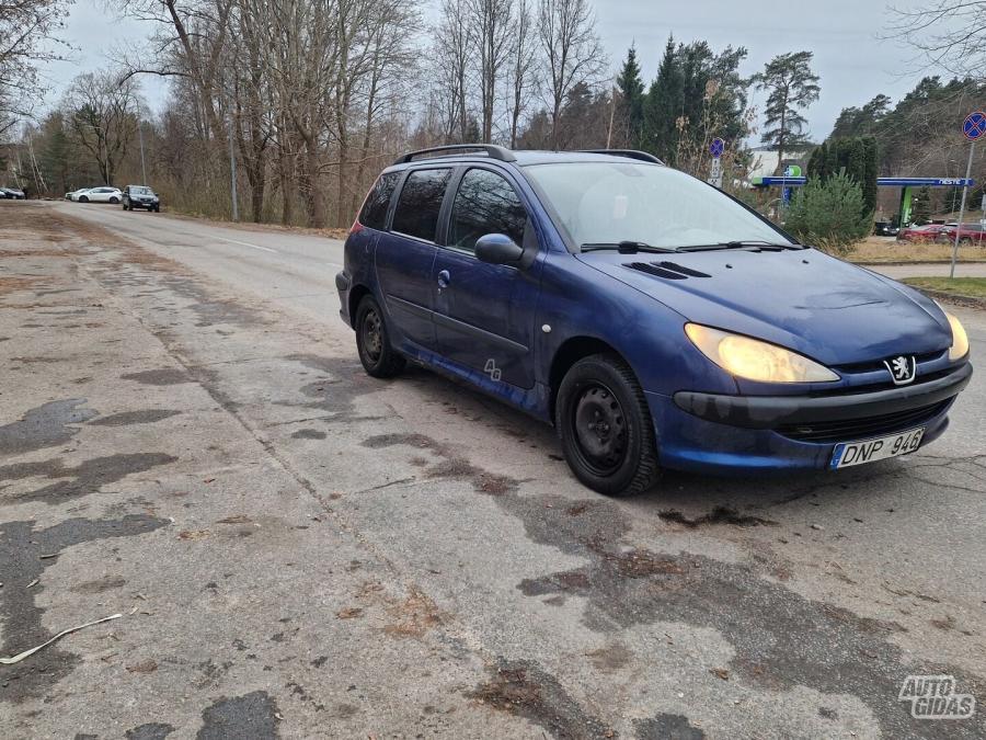Peugeot 206 2002 Viļņa, ar dzinēja tilpumu 2.00 L un nobraukumu 2240 tūkst. km par 550 €, foto 6 vietnē AUTOMOTO.COM.LV
