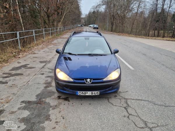 Peugeot 206 2002 in Vilnius, with an engine capacity of 2.00 L and mileage of 2240 thousand km for 550 €, photo 7 on AUTOMOTO.COM.LV