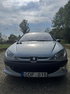 Peugeot 206 2002 Akmenė, ar dzinēja tilpumu 2.00 L un nobraukumu 320 tūkst. km par 350 €, foto 4 vietnē AUTOMOTO.COM.LV