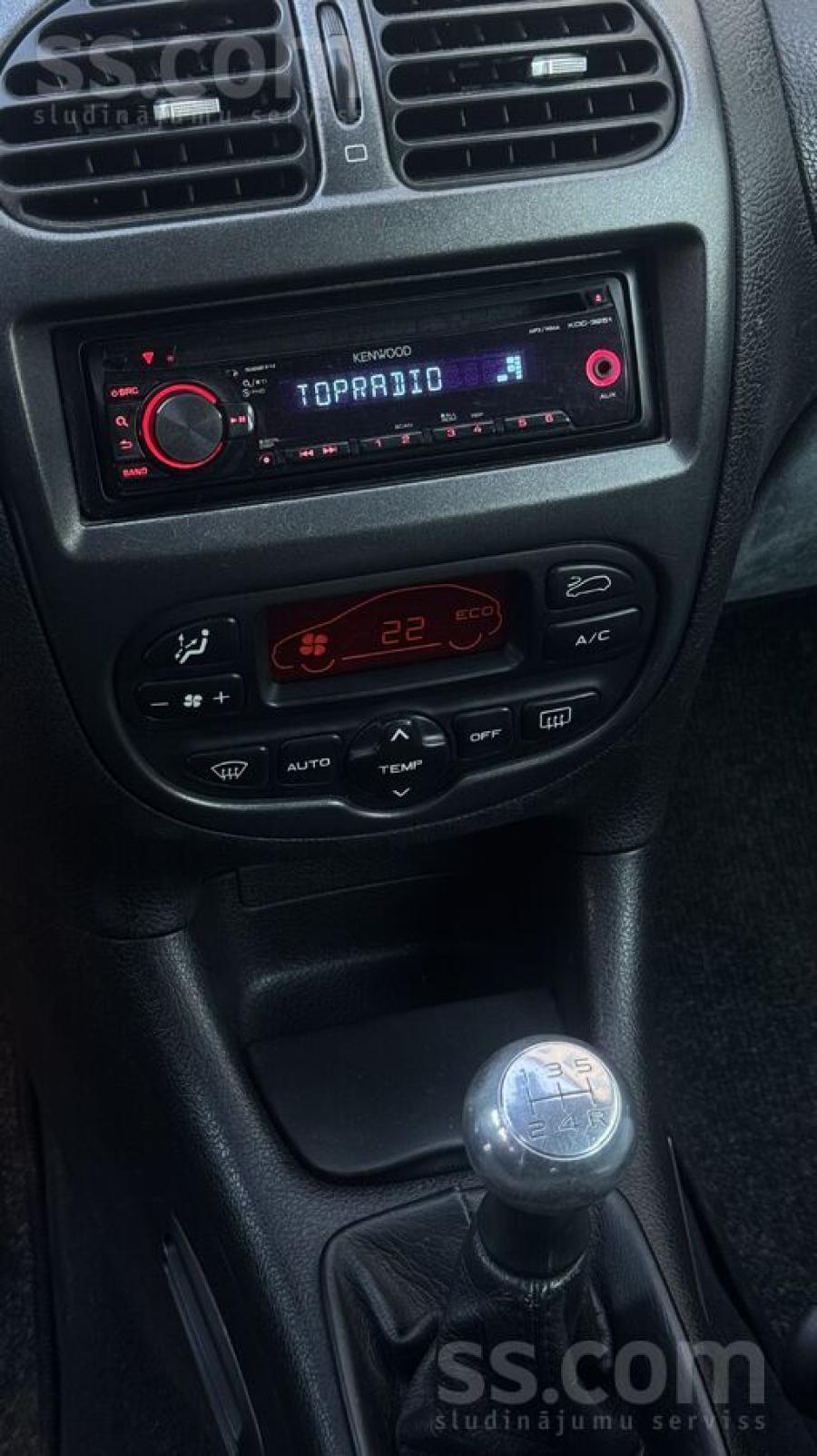 Peugeot 206 2003 in Jelgava, with an engine capacity of 2.00 L and mileage of 199 thousand km for 1190 €, photo 9 on AUTOMOTO.COM.LV