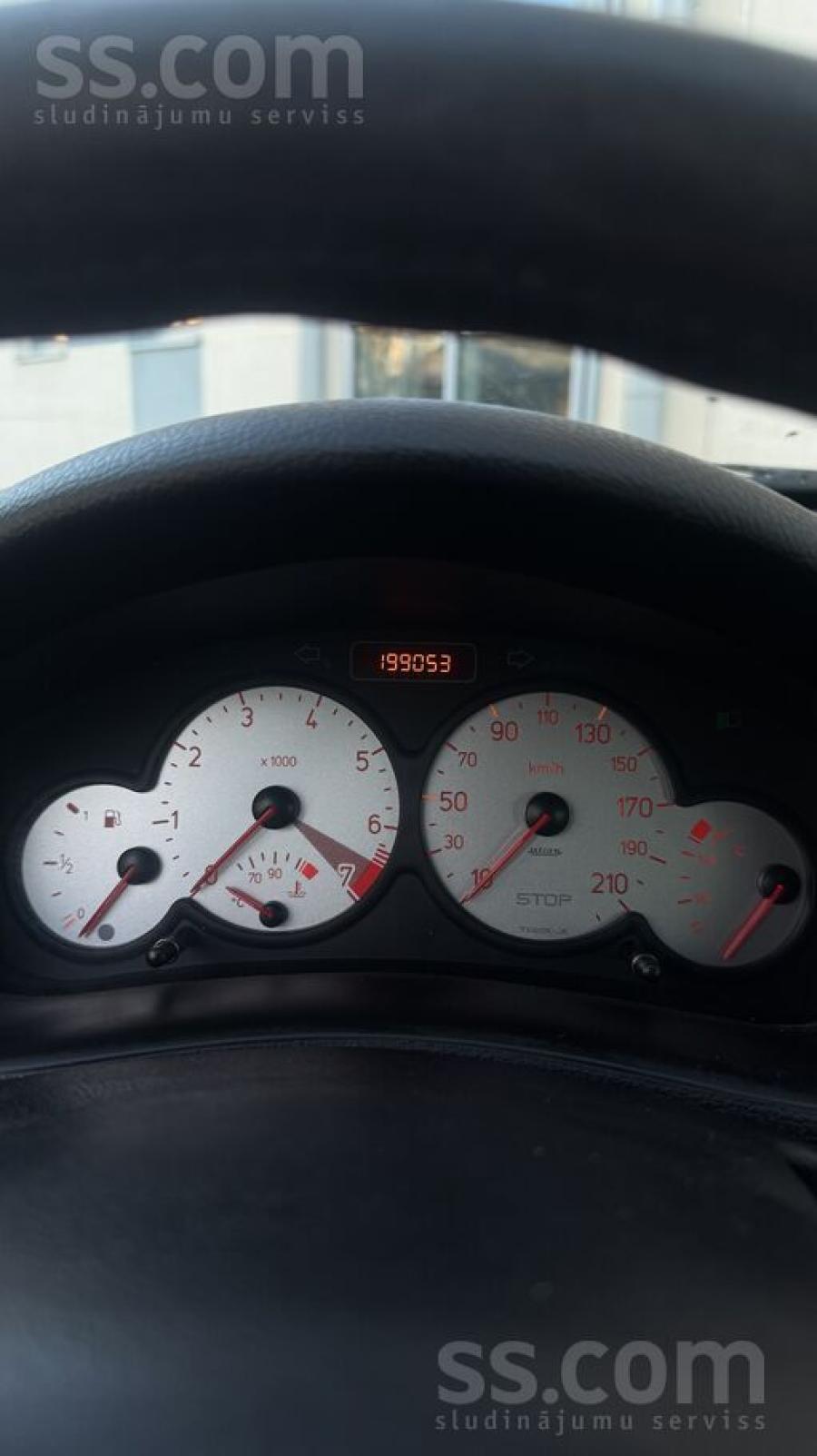 Peugeot 206 2003 in Jelgava, with an engine capacity of 2.00 L and mileage of 199 thousand km for 1190 €, photo 12 on AUTOMOTO.COM.LV