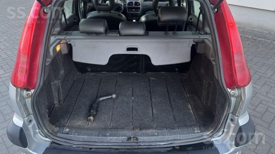 Peugeot 206 2003 in Jelgava, with an engine capacity of 2.00 L and mileage of 199 thousand km for 1190 €, photo 14 on AUTOMOTO.COM.LV