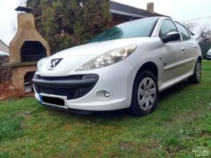 Balts Peugeot 206 2013 Vilkaviškis, ar dzinēja tilpumu 1.40 L un nobraukumu 210 tūkst. km par 1350 €, foto 4 vietnē AUTOMOTO.COM.LV