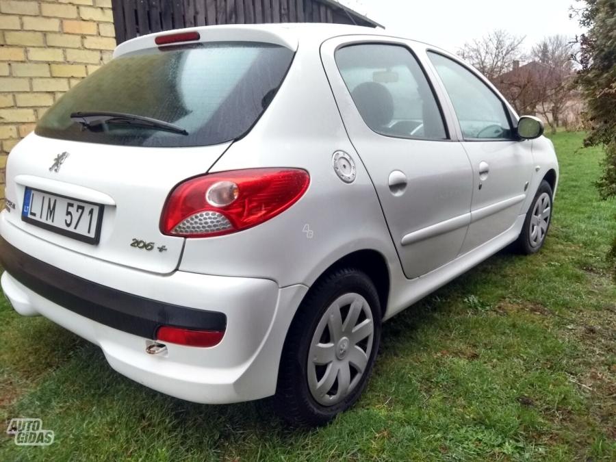 Balts Peugeot 206 2013 Vilkaviškis, ar dzinēja tilpumu 1.40 L un nobraukumu 210 tūkst. km par 1350 €, foto 7 vietnē AUTOMOTO.COM.LV