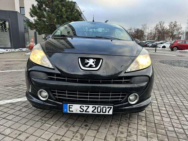 Black Peugeot 207 2007 in Vilnius, with an engine capacity of 1.60 L and mileage of 198 thousand km for 2499 €, photo 2 on AUTOMOTO.COM.LV