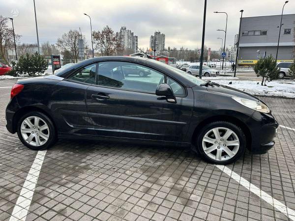 Black Peugeot 207 2007 in Vilnius, with an engine capacity of 1.60 L and mileage of 198 thousand km for 2499 €, photo 4 on AUTOMOTO.COM.LV