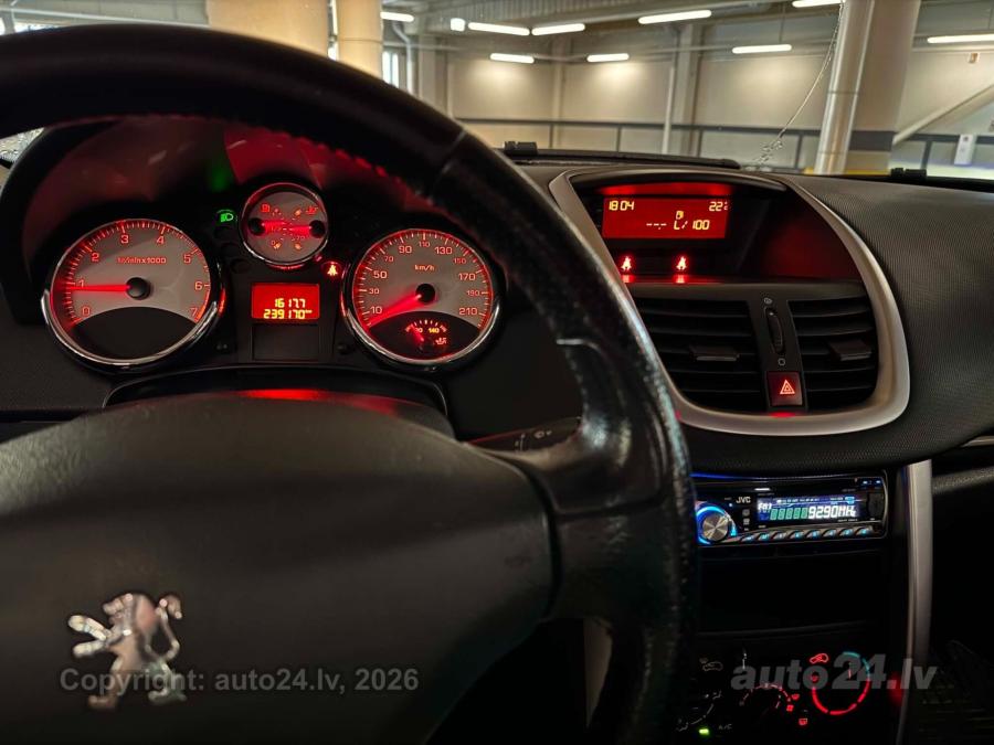 Melns Peugeot 207 2008 Tallina, ar dzinēja tilpumu 1.60 L un nobraukumu 234 tūkst. km par 2490 €, foto 10 vietnē AUTOMOTO.COM.LV