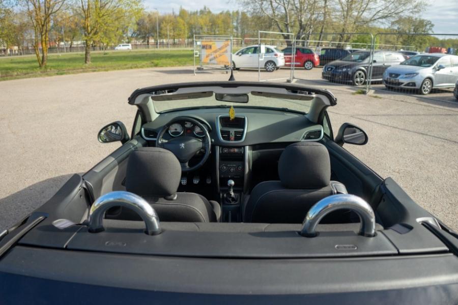 Black Peugeot 207 2009 in Riga, with an engine capacity of 1.60 L and mileage of 201 thousand km for 3500 €, photo 10 on AUTOMOTO.COM.LV