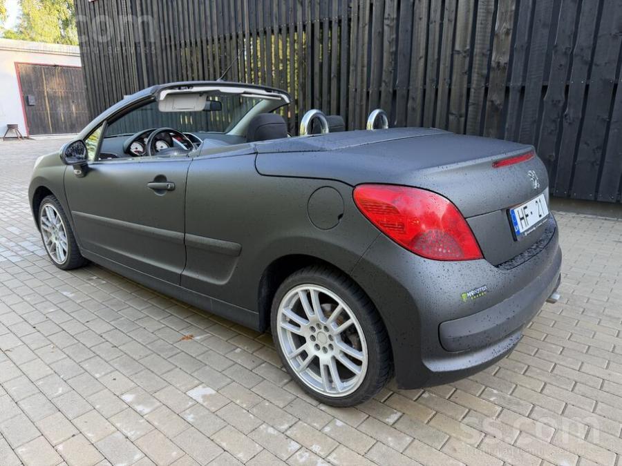 Black Peugeot 207 2009 in Riga, with an engine capacity of 1.60 L and mileage of 183 thousand km for 1650 €, photo 5 on AUTOMOTO.COM.LV