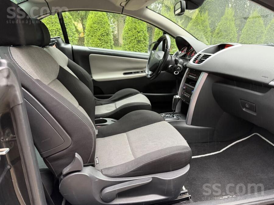 Black Peugeot 207 2009 in Riga, with an engine capacity of 1.60 L and mileage of 183 thousand km for 1650 €, photo 11 on AUTOMOTO.COM.LV