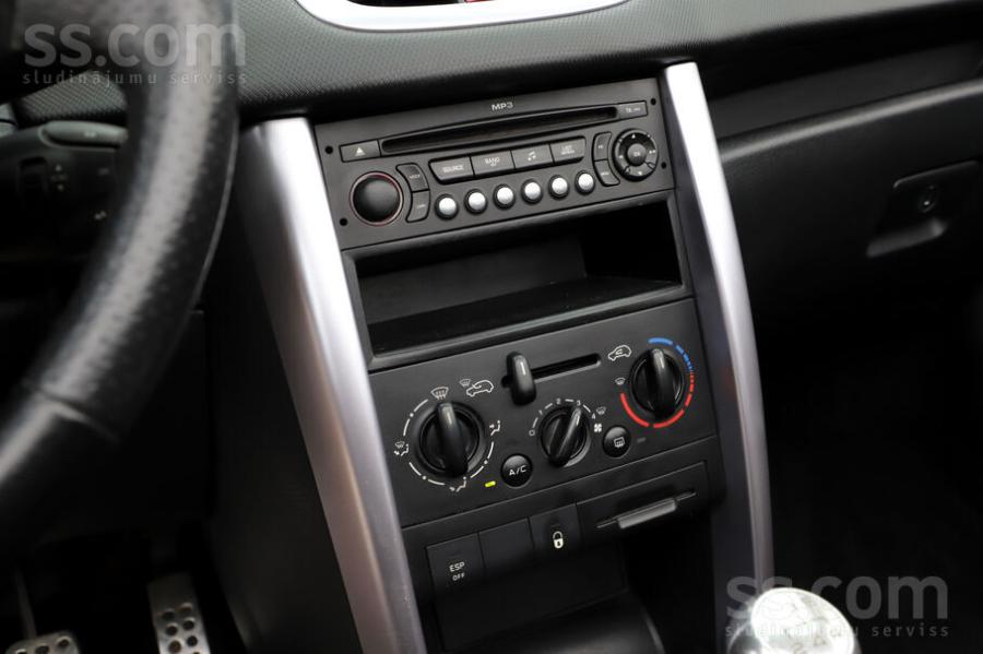 Melns Peugeot 207 2009 Tukums, ar dzinēja tilpumu 1.60 L un nobraukumu 200 tūkst. km par 2990 €, foto 10 vietnē AUTOMOTO.COM.LV