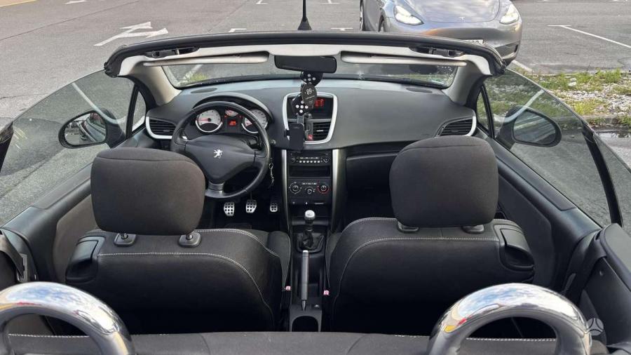 Melns Peugeot 207 2010 Viļņa, ar dzinēja tilpumu 1.60 L un nobraukumu 190 tūkst. km par 1700 €, foto 19 vietnē AUTOMOTO.COM.LV
