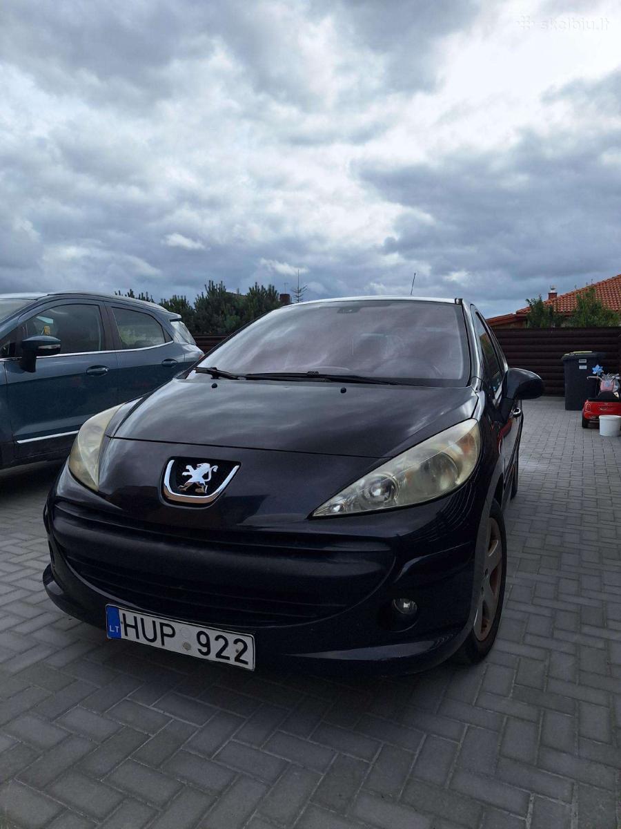Black Peugeot 207 2006 in Klaipeda, with an engine capacity of 1.50 L and mileage of 299 thousand km for 950 €, photo 3 on AUTOMOTO.COM.LV